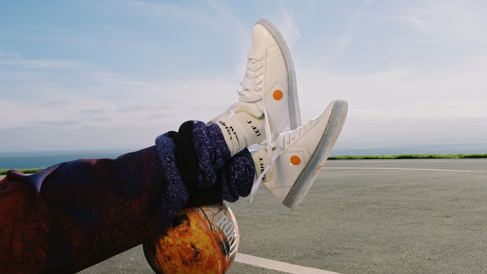 Converse and ROKIT Introduce A Monotone Pro Leather – CROSSOVER