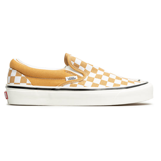 Vans at CROSSOVER