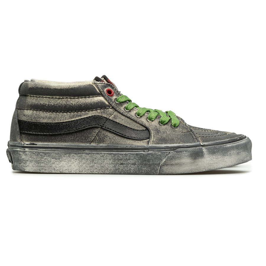 Vans at CROSSOVER