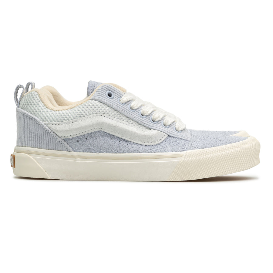 Vans at CROSSOVER